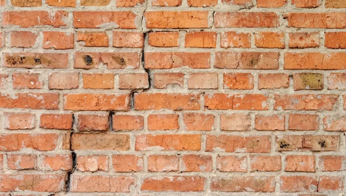 Brick Wall Repair Cracking and Bulging Walls Can Be Repaired